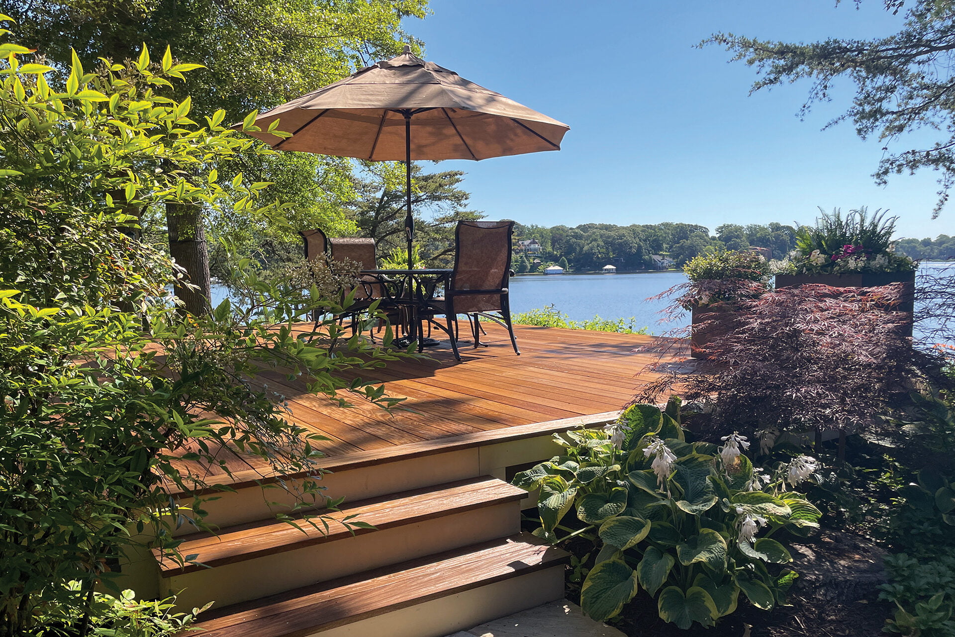 Water’s Edge - Home & Design Magazine