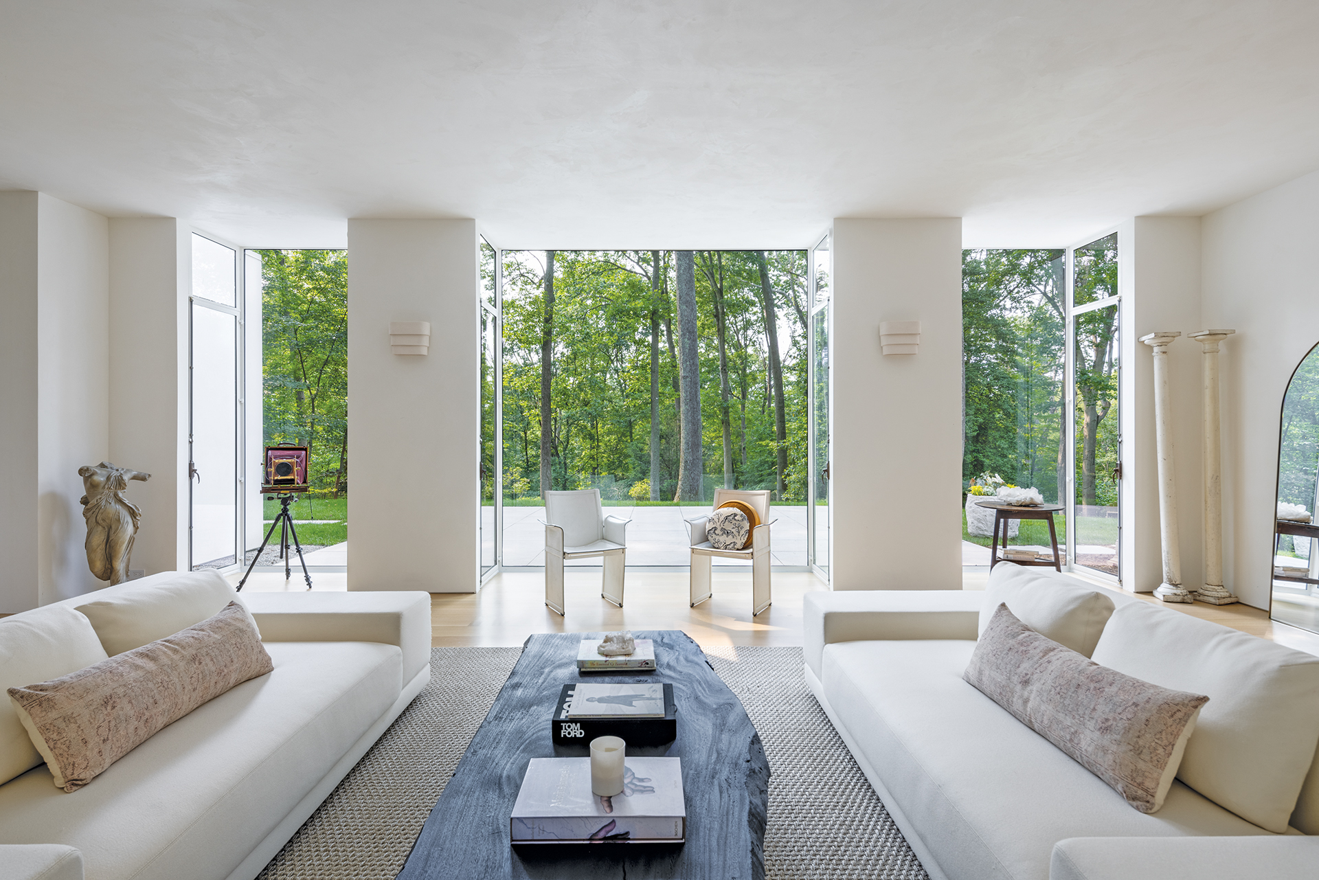 Mission Possible - Home & Design Magazine